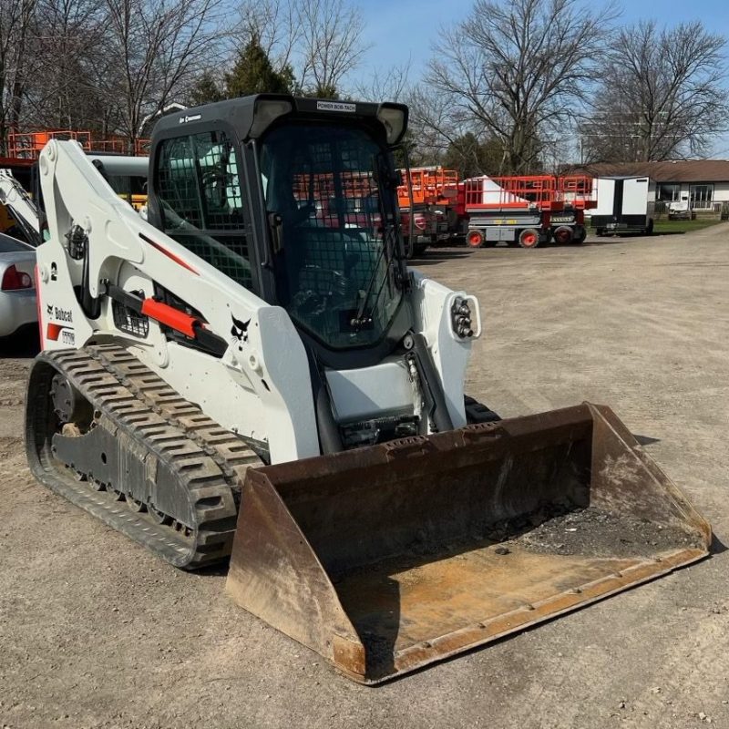 Earth Moving Equipment | LyonLifts